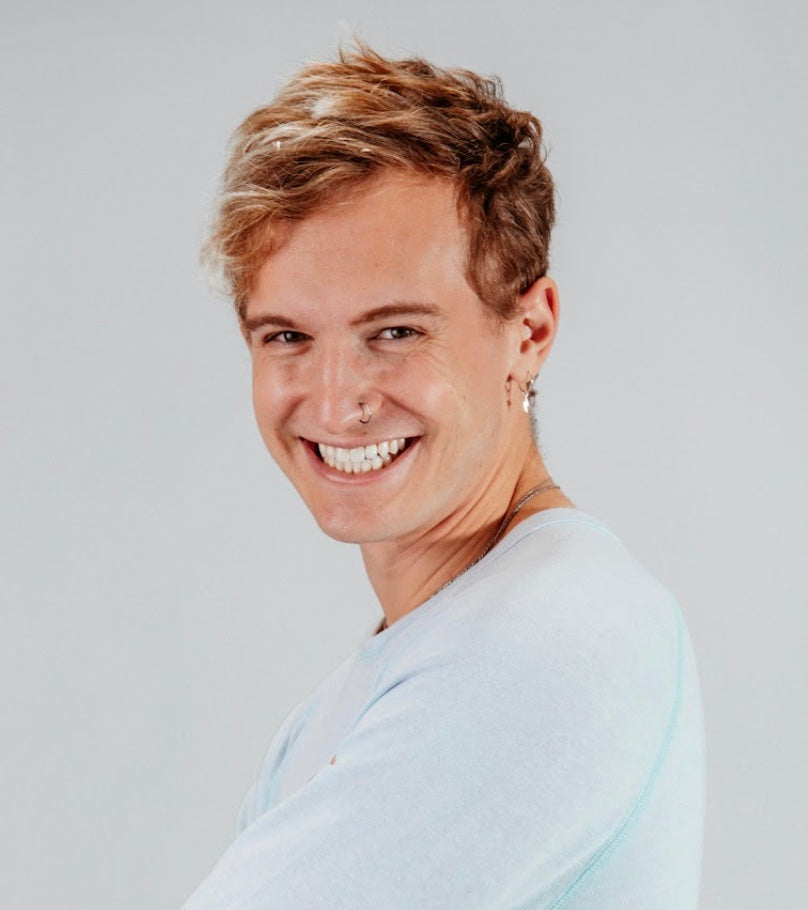 How Much Does It Cost to Partner with Aaron Idelson? – DolFinContentShop